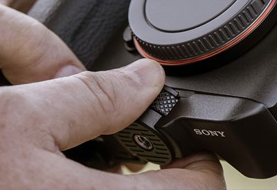 ILCE-7CR | Фотоапарати со заменливи објективи | Sony MK