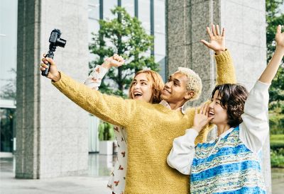 ZV-E10 | Interchangeable-lens vlog camera