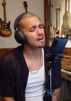 Xperia Sing Higher | สมาร์ทโฟน | Sony ประเทศไทย